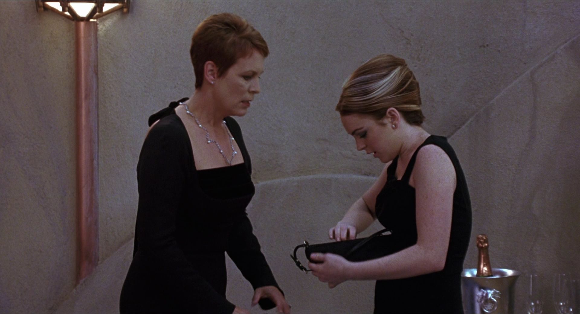 MOVIE SCREENCAPTURES: BLU-RAY CAPTURES - 2003-FreakyFriday-1397 - Oh ...