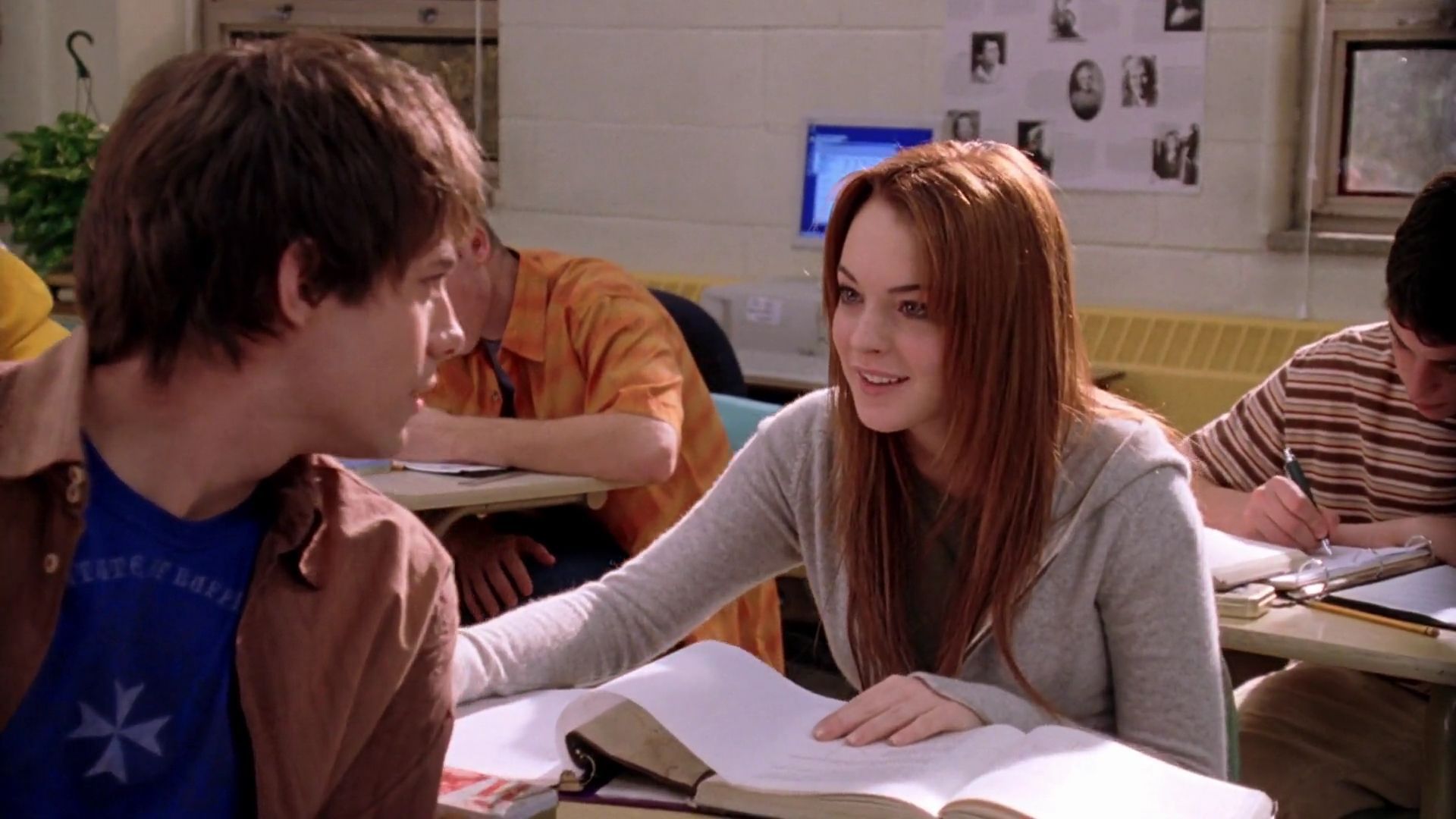 MOVIE SCREENCAPTURES: BLU-RAY CAPTURES - 2004-MeanGirls-0545 - Oh Linds ...